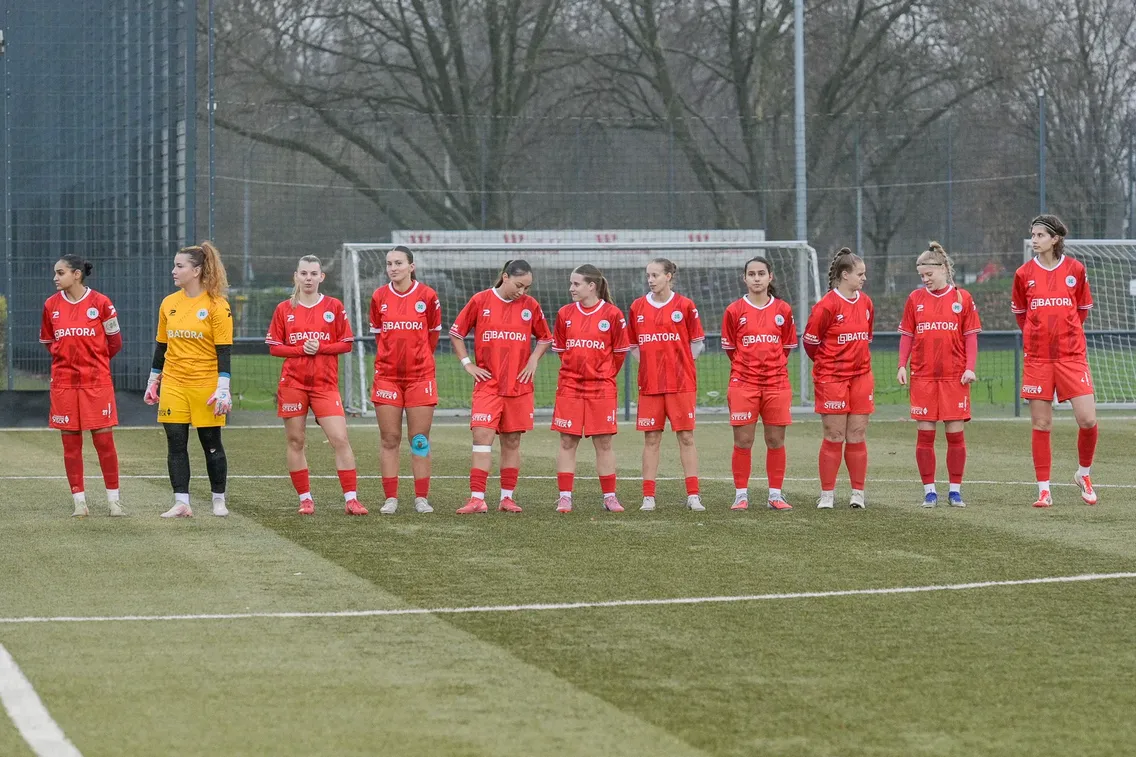 Trainingsauftakt und Mission Titelverteidigung in der Halle | SC Rot ...