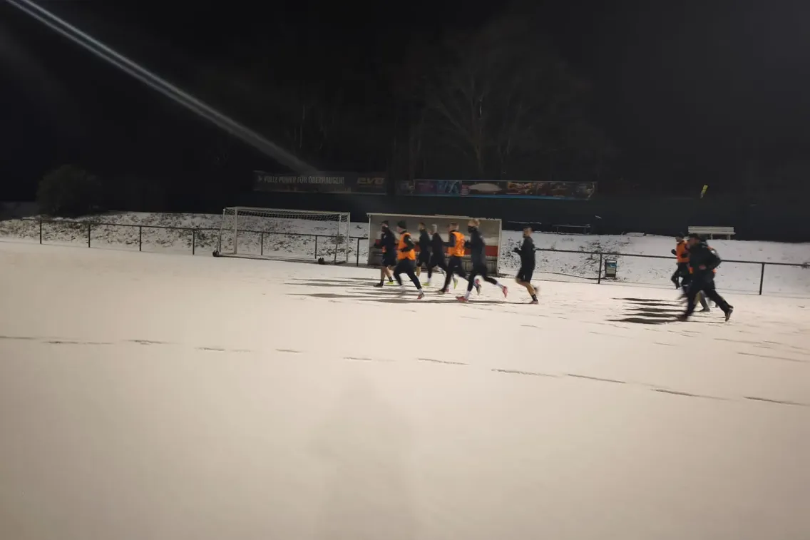 Witterungsbedingte Absage der Testpiele von RWO Zwei | SC Rot-Weiß ...